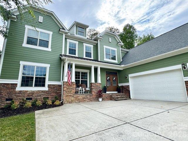 130 Lakeshore Hills Dr, Mooresville, NC 28117