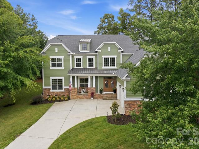 130 Lakeshore Hills Drive