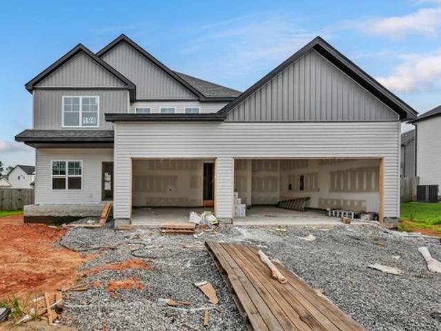 130 Monaghan Dr, Clarksville, TN 37042