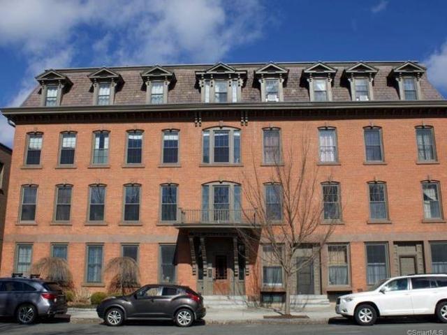 130 Main St #4B, Canton, CT 06019