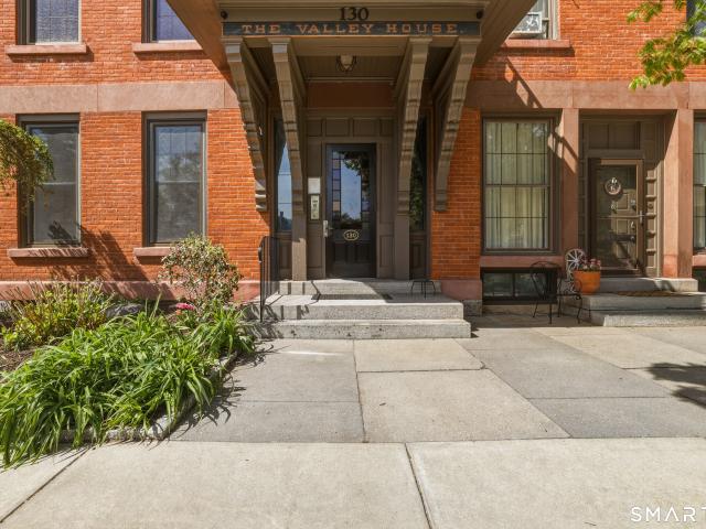 130 Main St, Unit 3A, Canton, CT 06019 | MLS #24169 | Compass