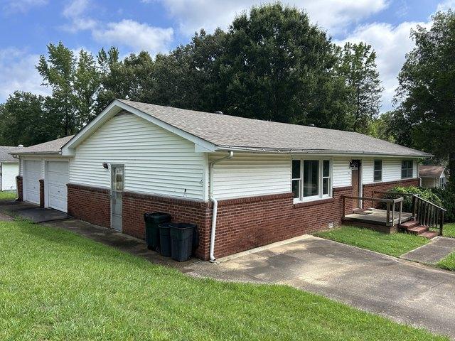 130 Mimosa St, Camden, TN 38320