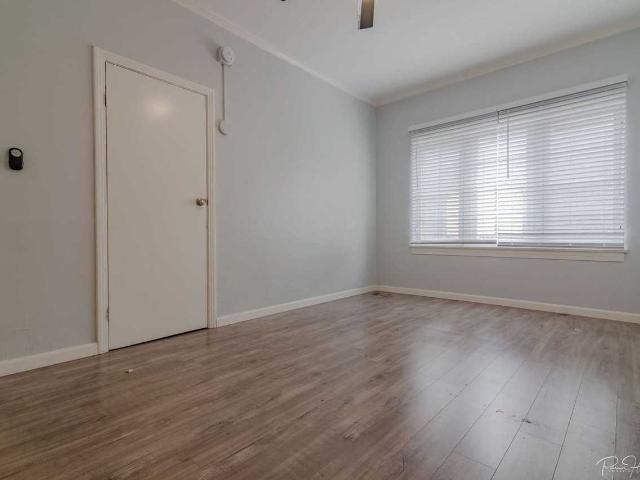 130 N. Westmoreland Ave 1 Bedroom Apartment for Rent at 130 N Westmoreland Ave, Los Angeles, CA 90004 Rampart Village
