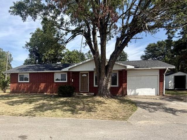 130 N Lafayette Ave, Republic, MO 65738