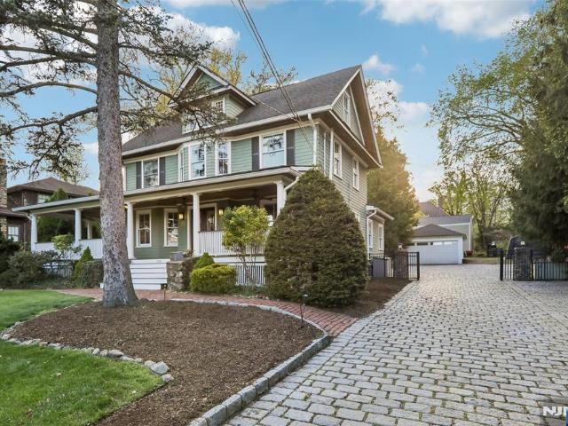 130 N Maple Avenue