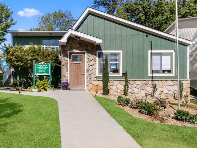 130 N Ridge Dr