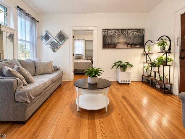 130 N Spring St # 2L