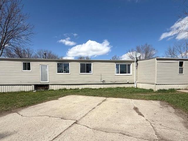 130 Northland Est, Jamestown, ND 58401