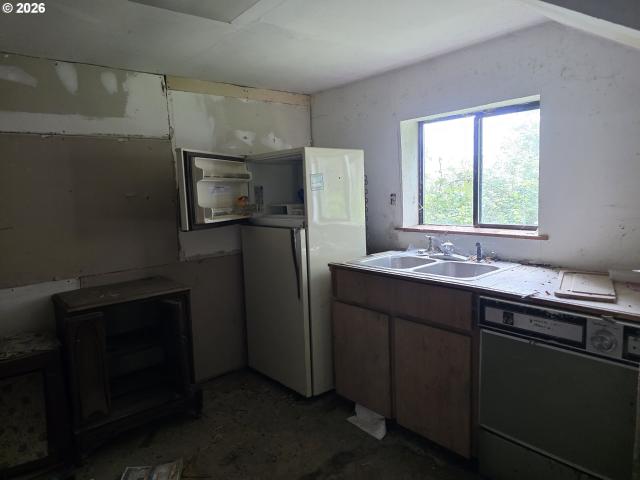 130 nw makah ct