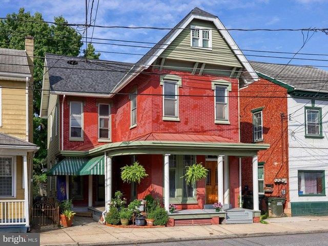 130 S Main St, Manheim, PA 17545
