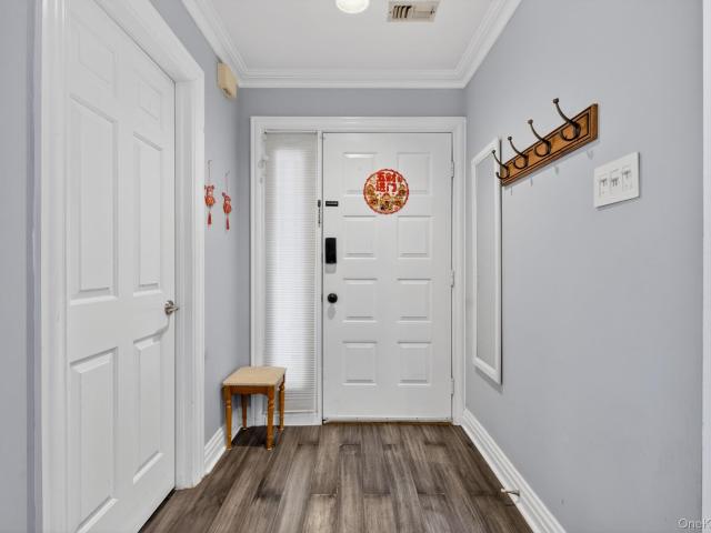 130 S Middle Neck Road 12