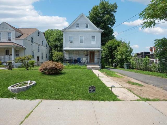 130 Smith St, Port Chester, NY 10573