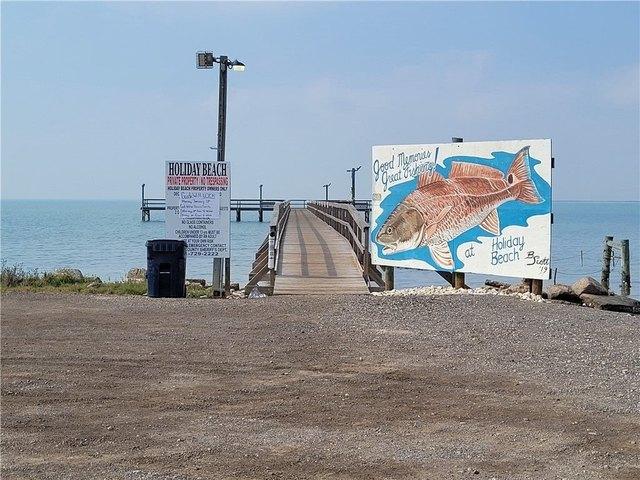 130 Saint Charles Loop W Lot 130, Rockport, TX 78382