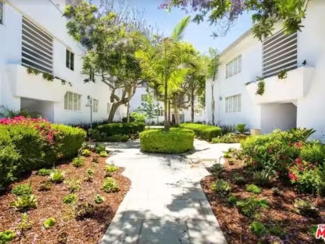 130 San Vicente Blvd, 130 B, Santa Monica, CA 90402