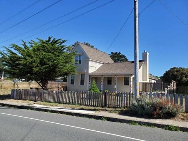 130 School Street 3/2 0 sqft
