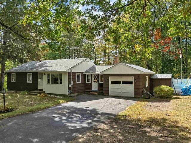 130 Searles Rd, Nashua, NH 03062
