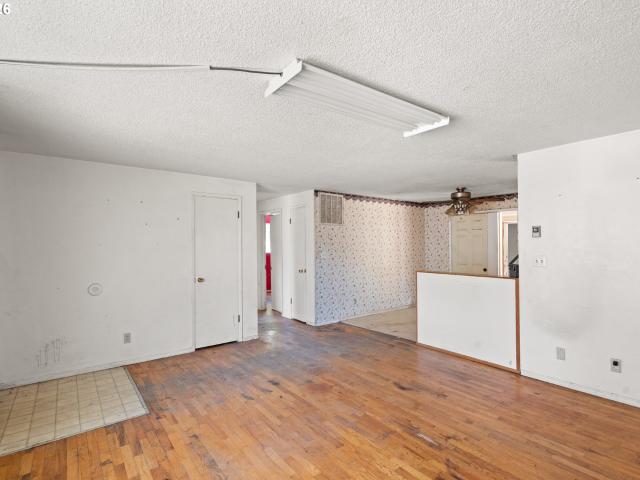 130 sharon dr