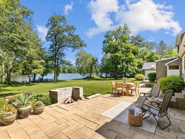 130 Shore Acres Dr, Wisconsin Rapids, WI 54494