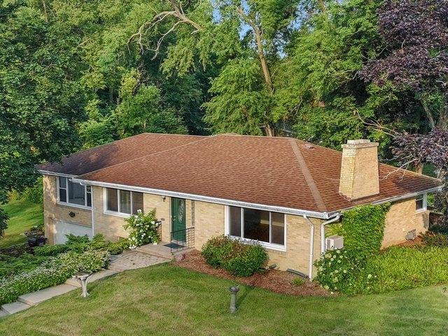 130 Sky Ln, Lake Geneva, WI 53147
