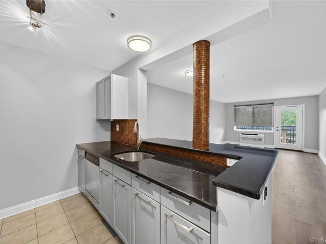 130 Post Avenue 316