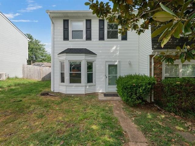 130 Pebble Ct, Bowling Green, KY 42101