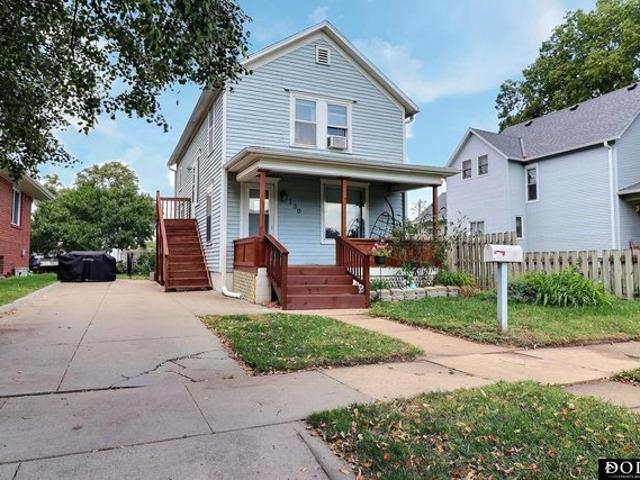 130 W 11th St, Fremont, NE 68025