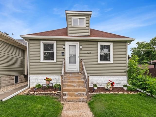 130 W Burlington Ave, Westmont, IL 60559