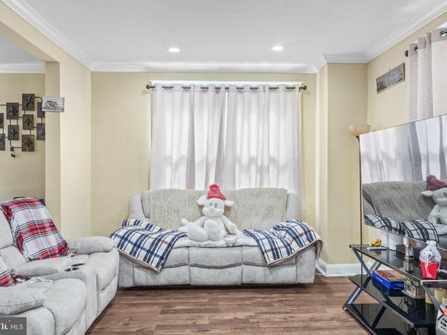 130 W Edgevale Rd, Baltimore, MD 21225 | MLS #MDAA2142