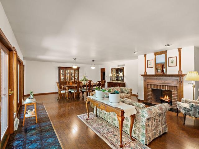 130 Woodland Hickory Court