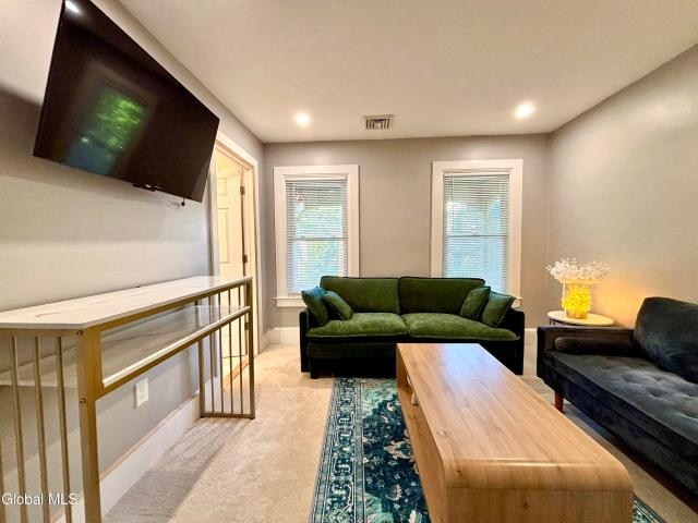 130 Woodlawn Avenue 2 #