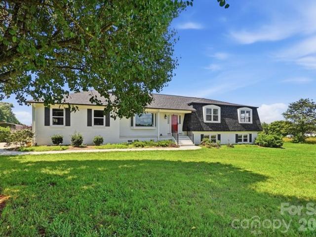 130 Watts Farm Ln, Mooresville, NC 28115