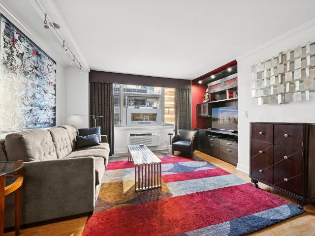 130 West 67th Street, New York, NY