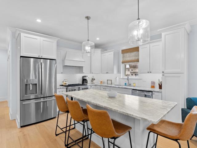 130 West Avenue