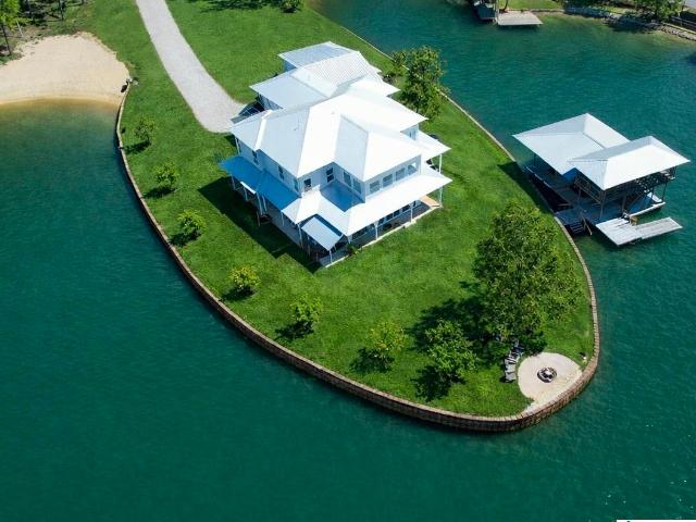 130 Willow Lane