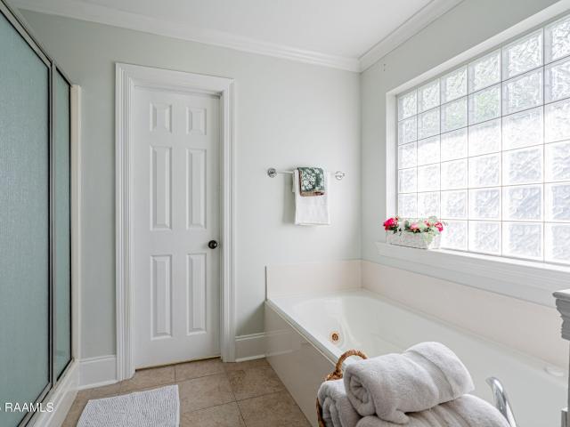 130 Windermere Cir, Youngsville, LA 70592 | MLS #RA2500005