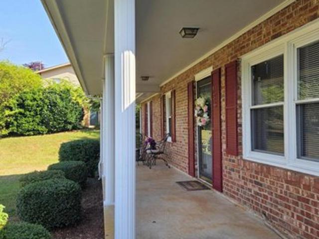 130 Unaka Subdivision Rd, Elizabethton, TN 37643