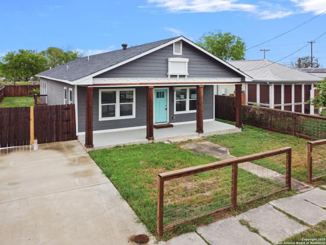 130 Vitra Pl, San Antonio, TX 78210 | MLS #1923 | Compass