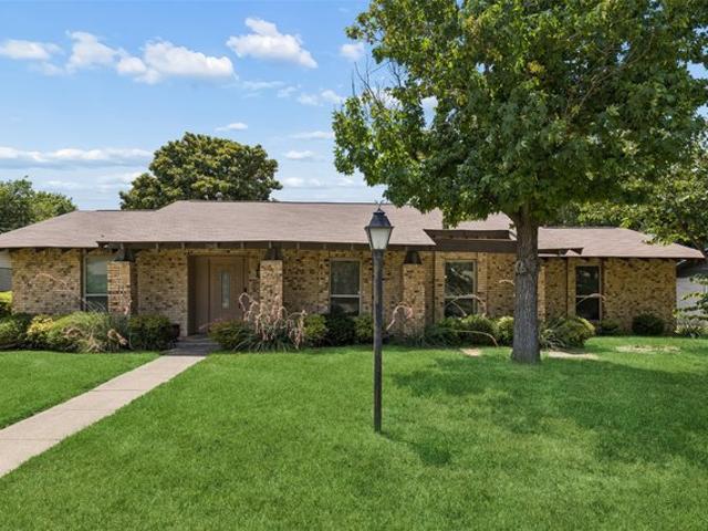 13141 Rosser Rd, Farmers Branch, TX 75244