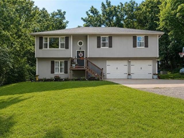 13142 th St, Linwood, KS 66052