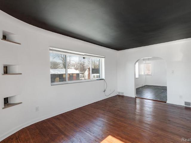 13144 plymouth road
