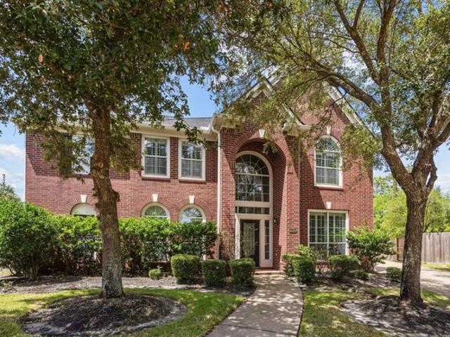 13146 Oakwood Manor Dr, Cypress, TX 77429