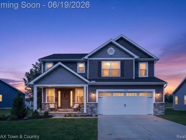 13148 River Rock Pass, Fenton, MI 48451