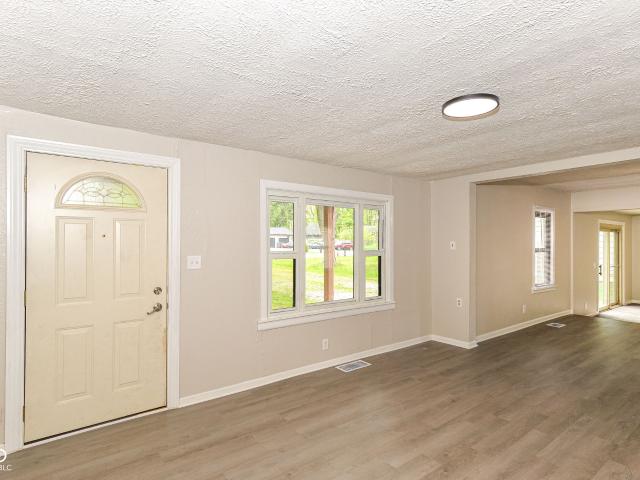 1314 N High School Road
