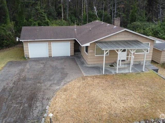 1314 nd Ln, Ocean Park, WA 98640