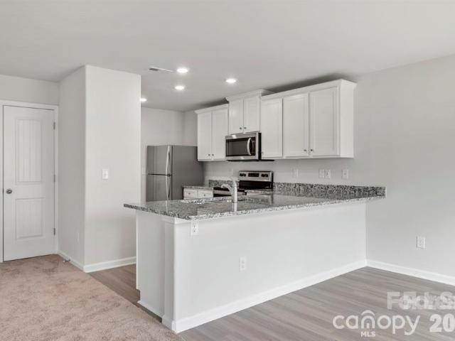 1314 Nia Road