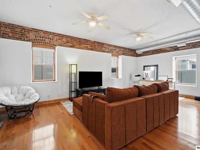 1314 O St Apt 406, Lincoln, NE 68508