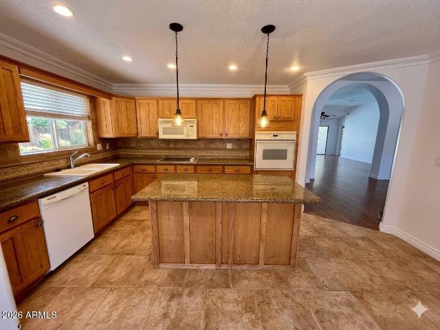 1314 e mineral road
