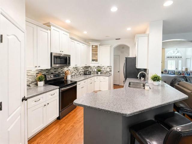 1314 Emerald Hill Way, Valrico, FL 33594 | MLS #TB8500 | Compass