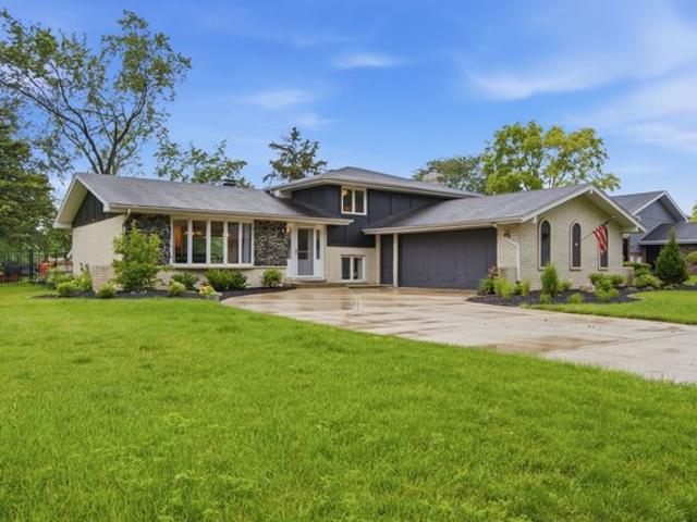 1314 Grandview Dr, New Lenox, IL 60451
