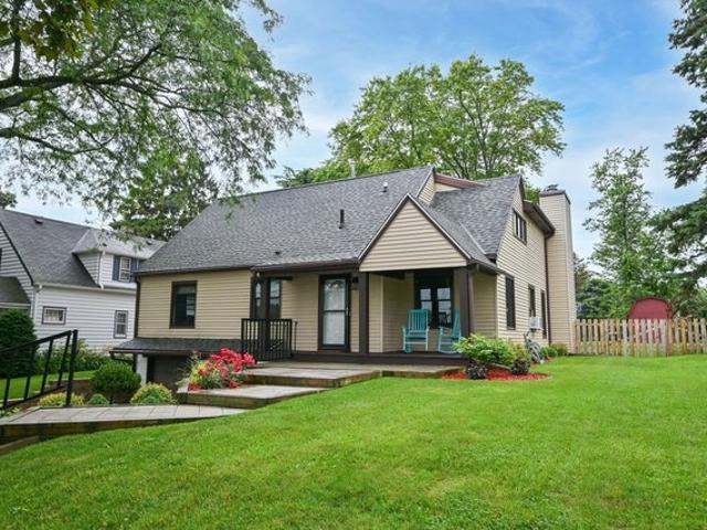 1314 S East Ave, Waukesha, WI 53186